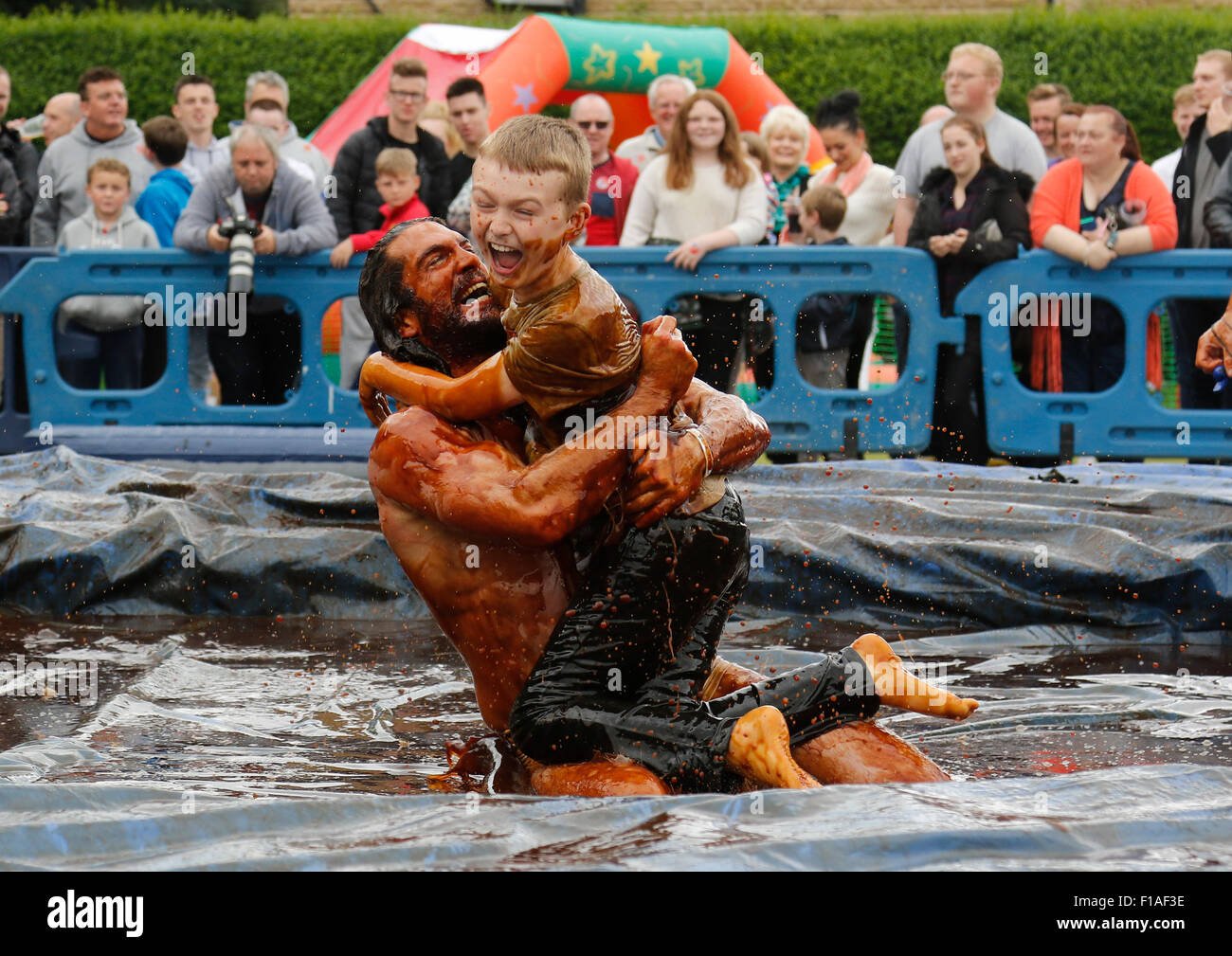 Contestants Wrestle In High Resolution Stock Photography and Images - Alamy