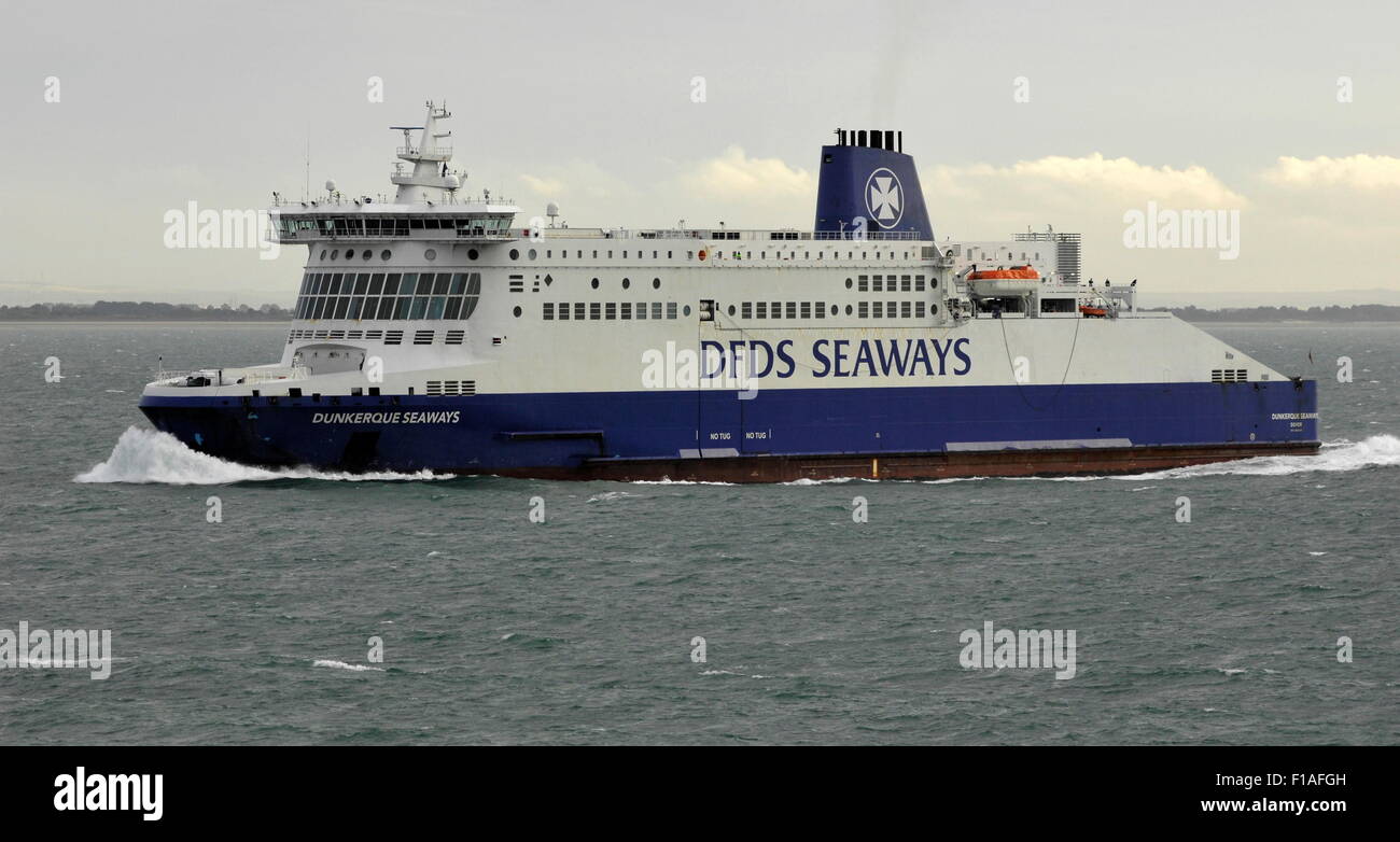 AJAXNETPHOTO. 22ND JULY, 2015. CHANNEL, ENGLAND.- CROSS CHANNEL CAR AND ...