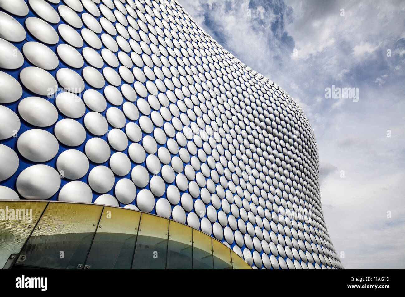 Selfridges department store bull ring hi-res stock photography and ...