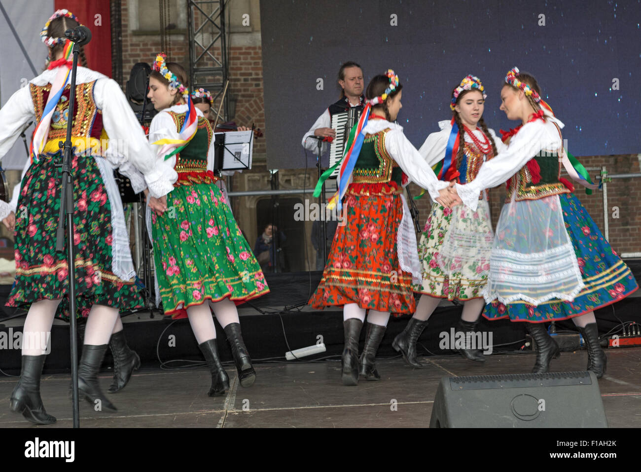 Krakowiak or Cracovienne is a fast, syncopated Polish folk dance in ...