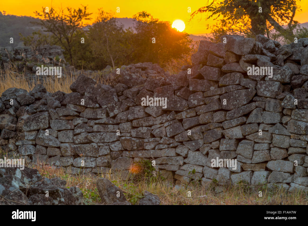 Shona people traditional hi-res stock photography and images - Alamy