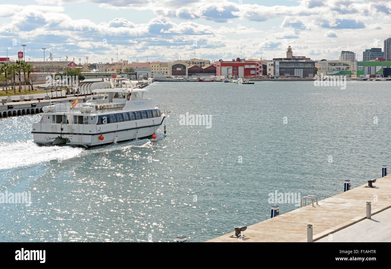 Valencia port hi-res stock photography and images - Alamy