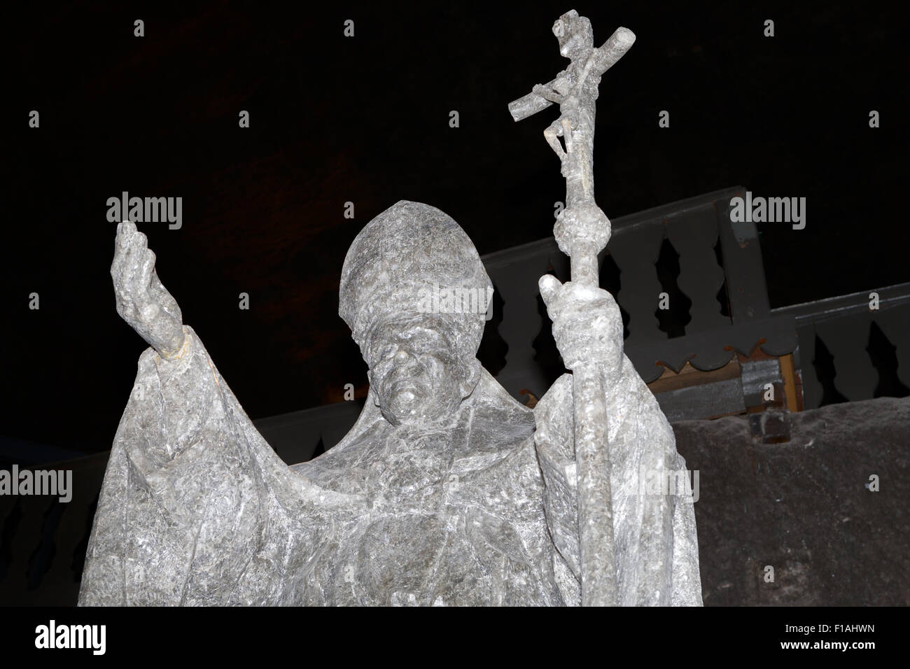 Salt statue of Pope John Paul II, St Kinga's Chapel, Wieliczka Salt ...