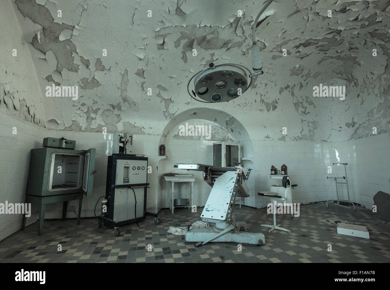 Run down prison hi-res stock photography and images - Alamy