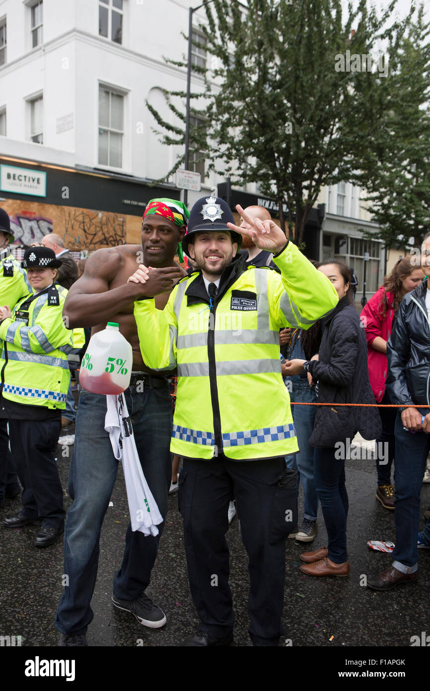 Notting hill carnival police dancing hi-res stock photography and ...