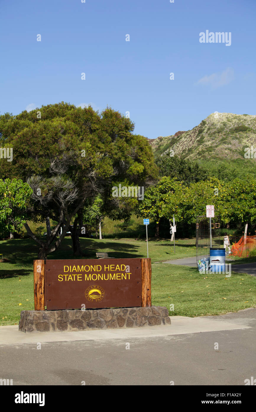Diamond Head State Monument sign (vertical Stock Photo - Alamy