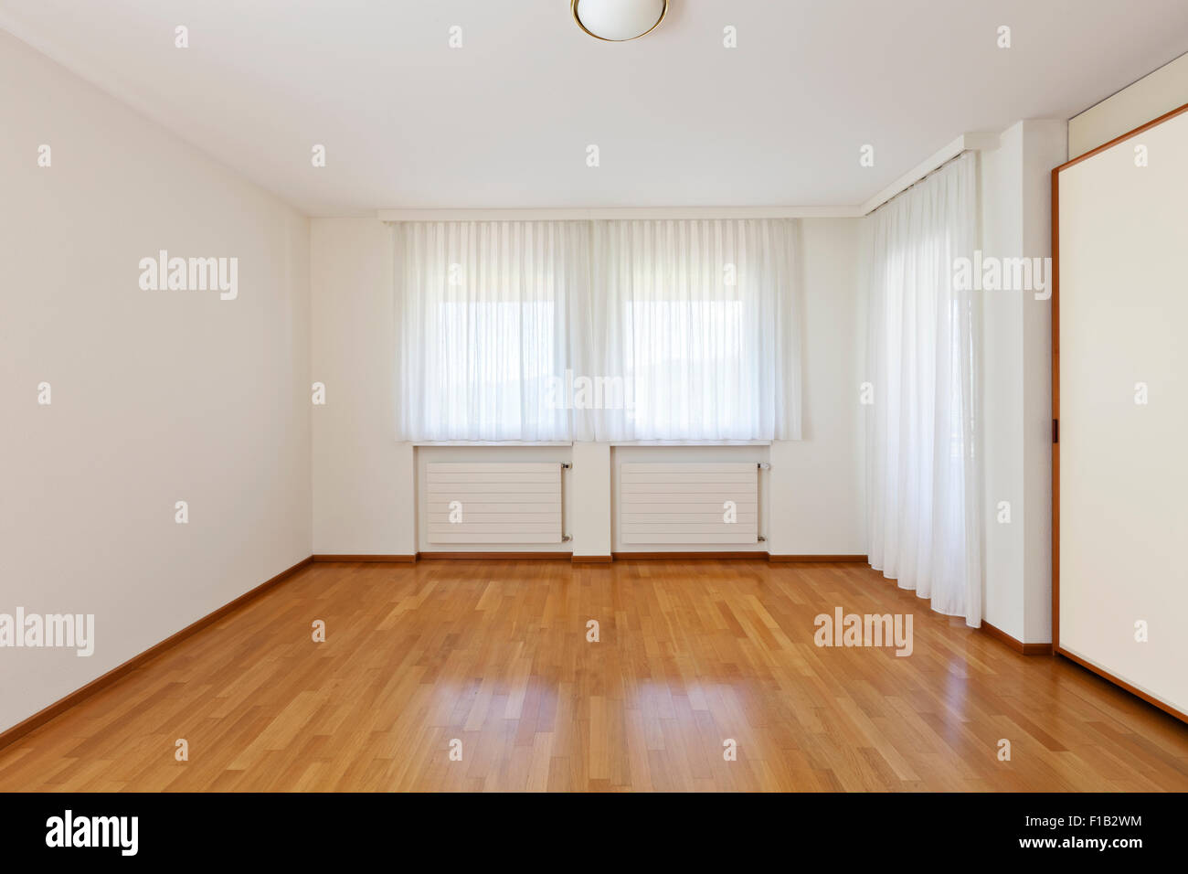 classic house, interior,empty room with windows Stock Photo - Alamy