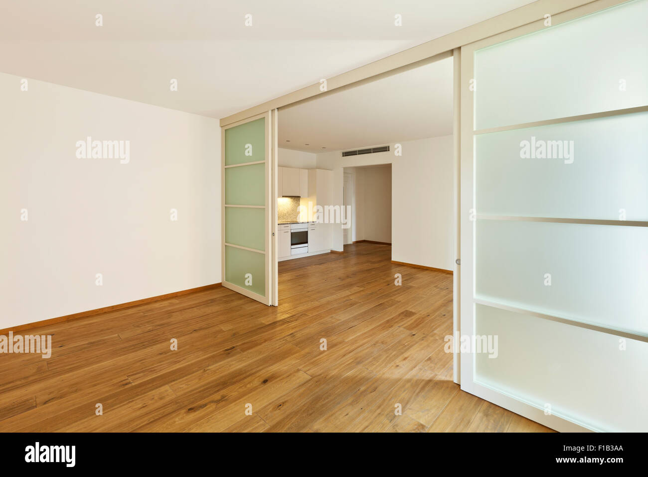 Empty space room hi-res stock photography and images - Alamy
