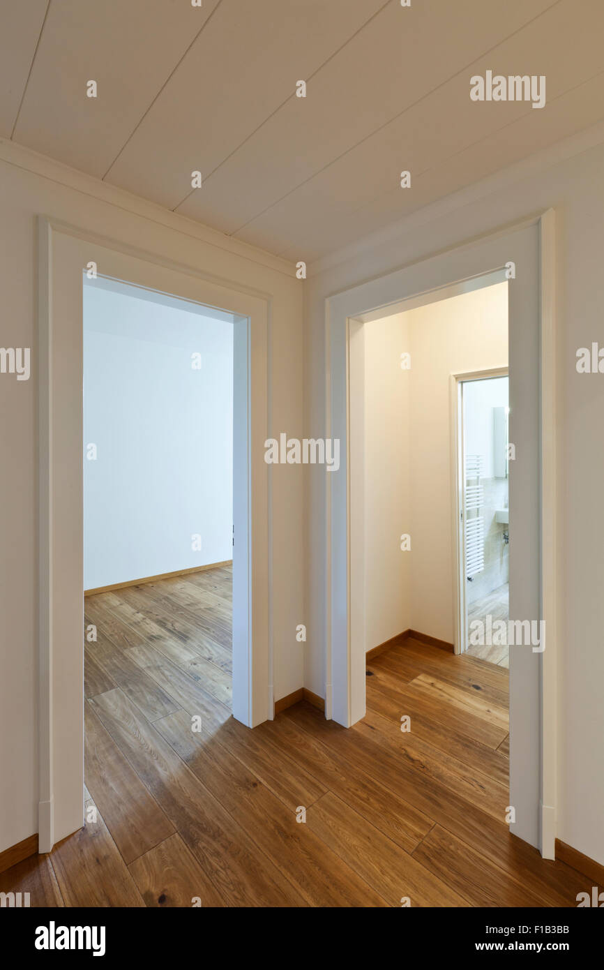 Doors open entrance hi-res stock photography and images - Alamy