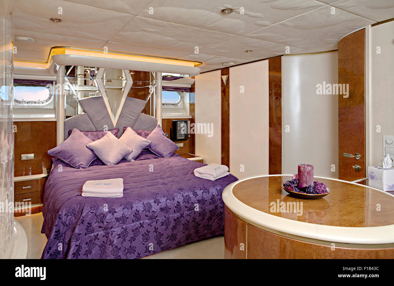 luxury yacht berth Stock Photo - Alamy
