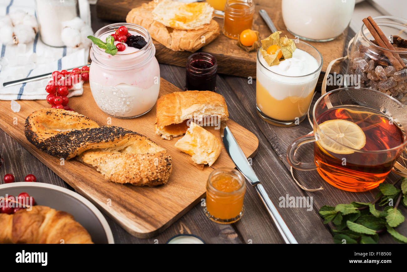 the fresh breakfast Stock Photo - Alamy