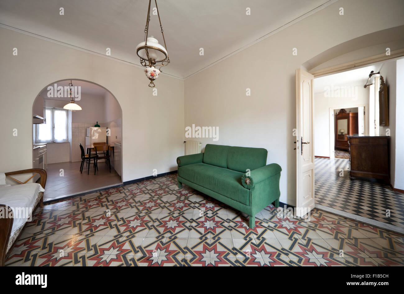 vintage interior apartment Stock Photo - Alamy