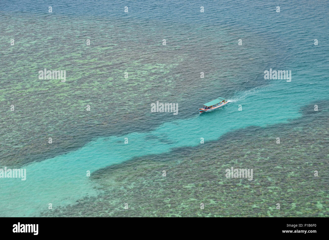 Passing a sail boat hi-res stock photography and images - Alamy