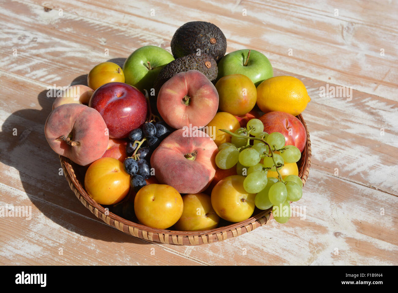 Basket of fruit hi-res stock photography and images - Alamy