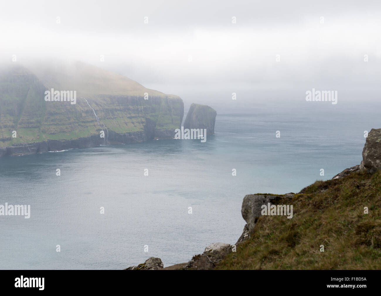 Islands on the edge hi-res stock photography and images - Alamy