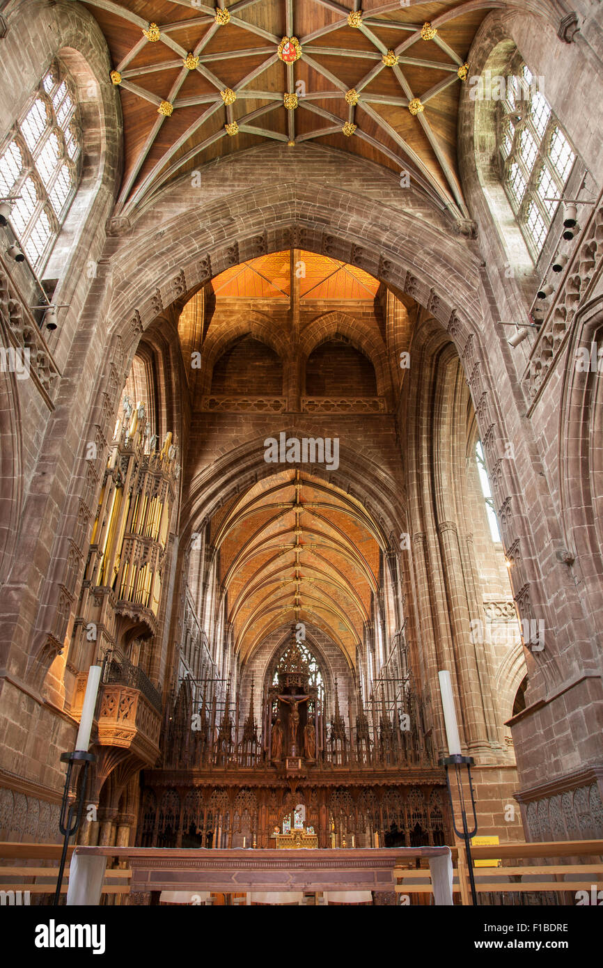 Nave of church hi-res stock photography and images - Alamy