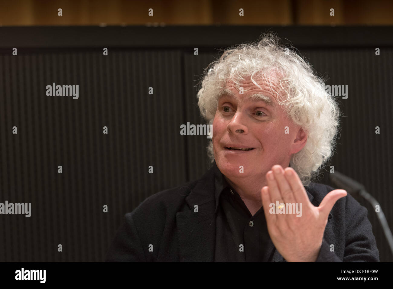 Sir simon rattle conductor hi-res stock photography and images - Alamy