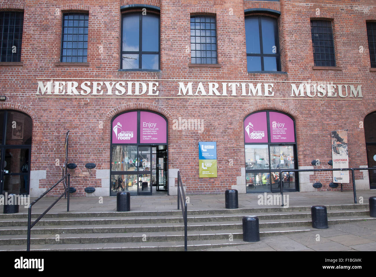 Maritime Museum, Albert Dock; Liverpool; England; UK Stock Photo - Alamy