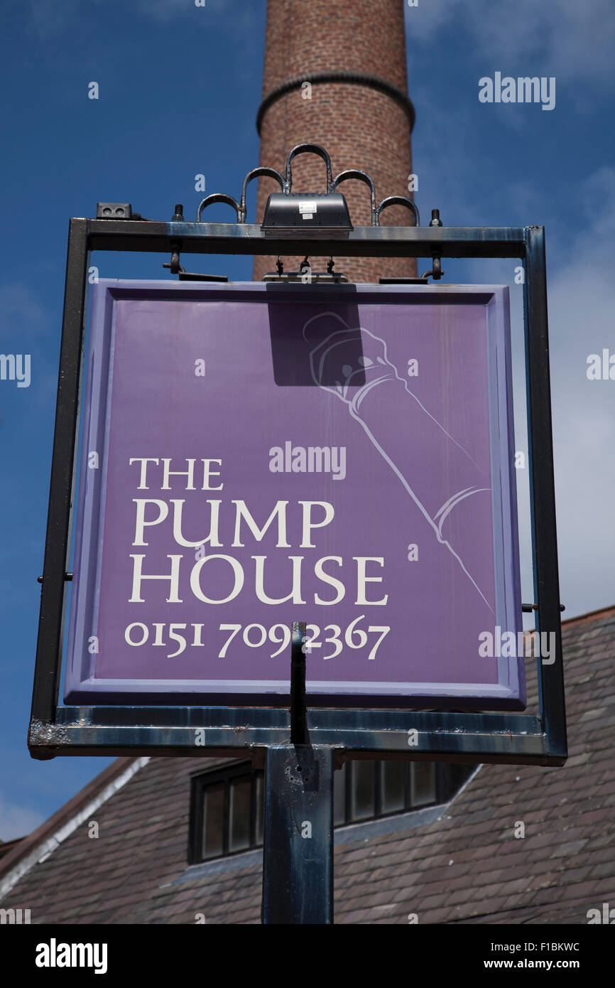 The pumphouse sign hi-res stock photography and images - Alamy