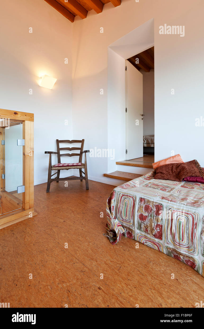 Empty room bed hi-res stock photography and images - Alamy