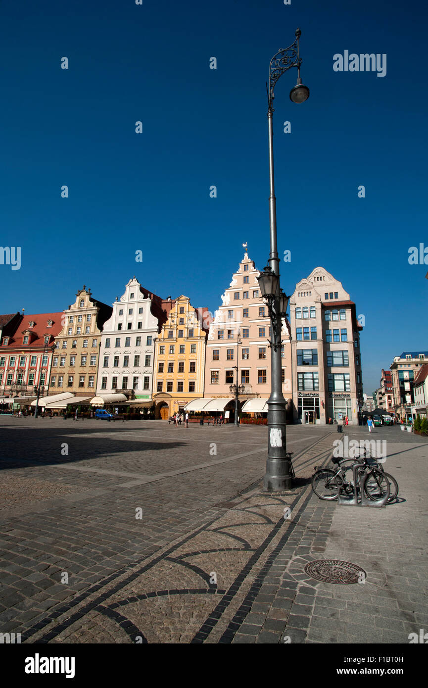 The medieval market square of the Rynek in Wroclaw, Poland Stock Photo ...