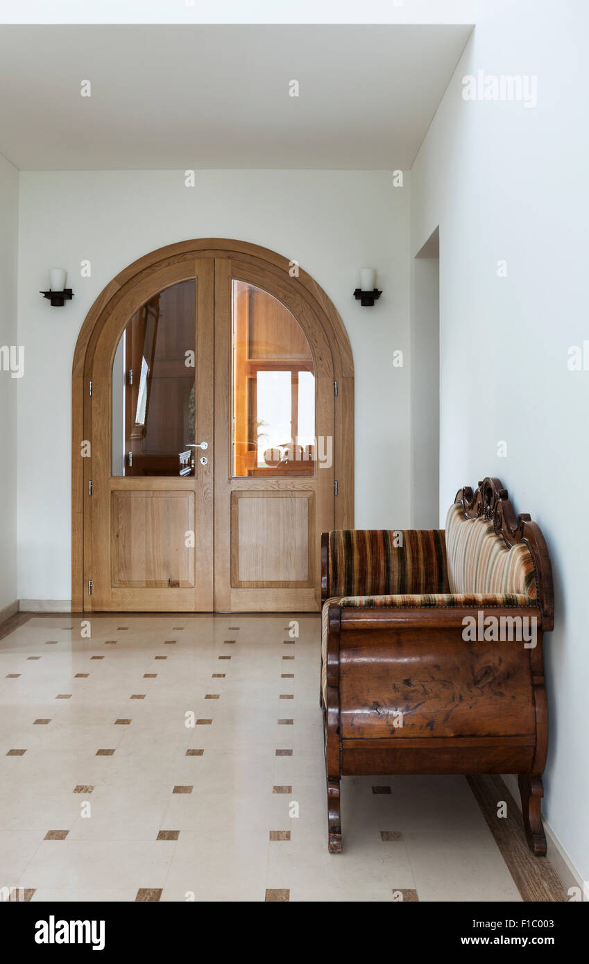 Antique interior home hi-res stock photography and images - Alamy