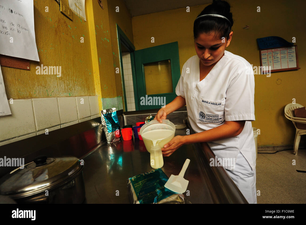 Guatemala, Cuilapa, nurse (Enfermera Mariela Aguilar, 24 years ...