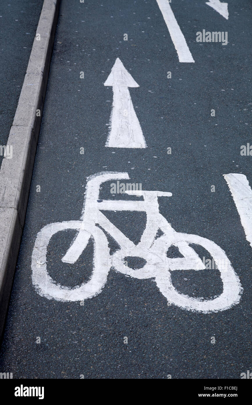Cycle Lane in Urban Setting Stock Photo - Alamy