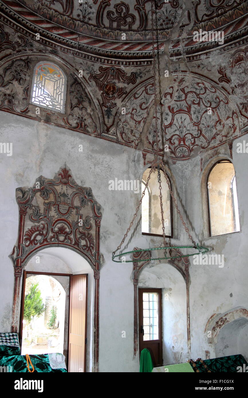 Teqja e dollmes hi-res stock photography and images - Alamy