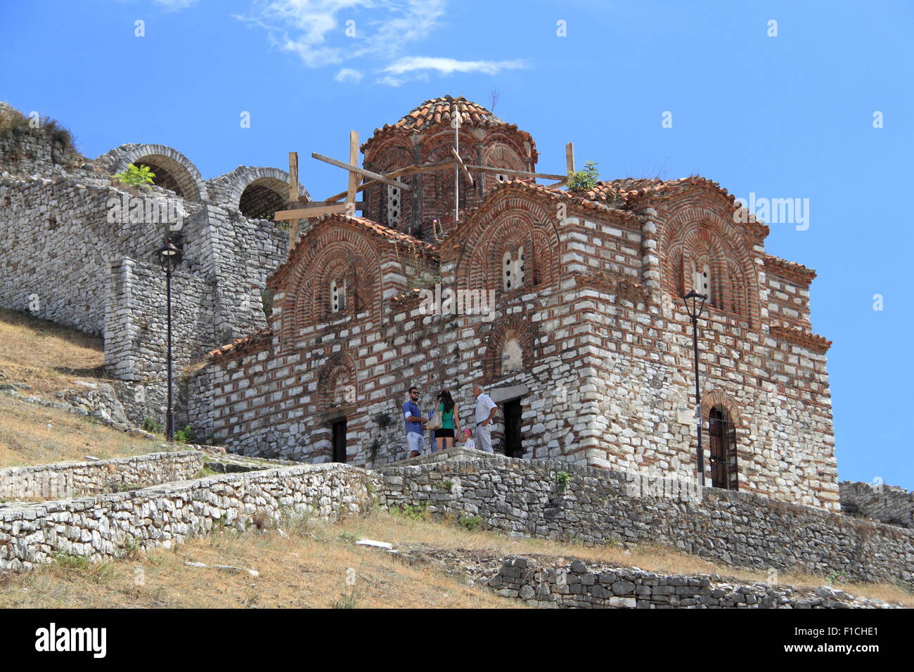Kisha e shen triadha hi-res stock photography and images - Alamy