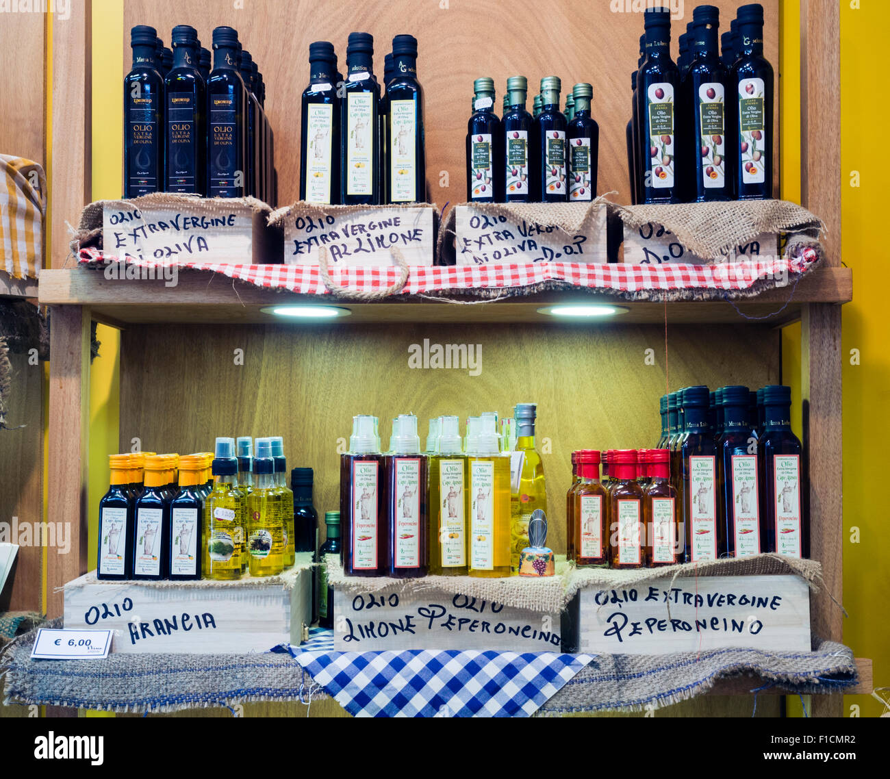 Souvenirs capri italy hi-res stock photography and images - Alamy