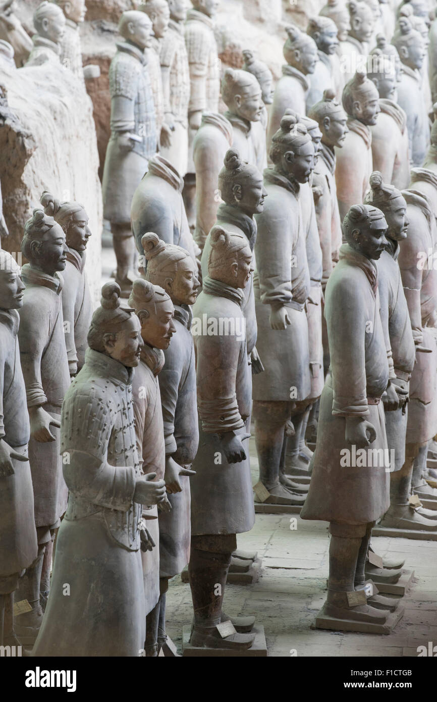 Terracotta warriors depicting the armies of Qin Shi Huang, the first ...