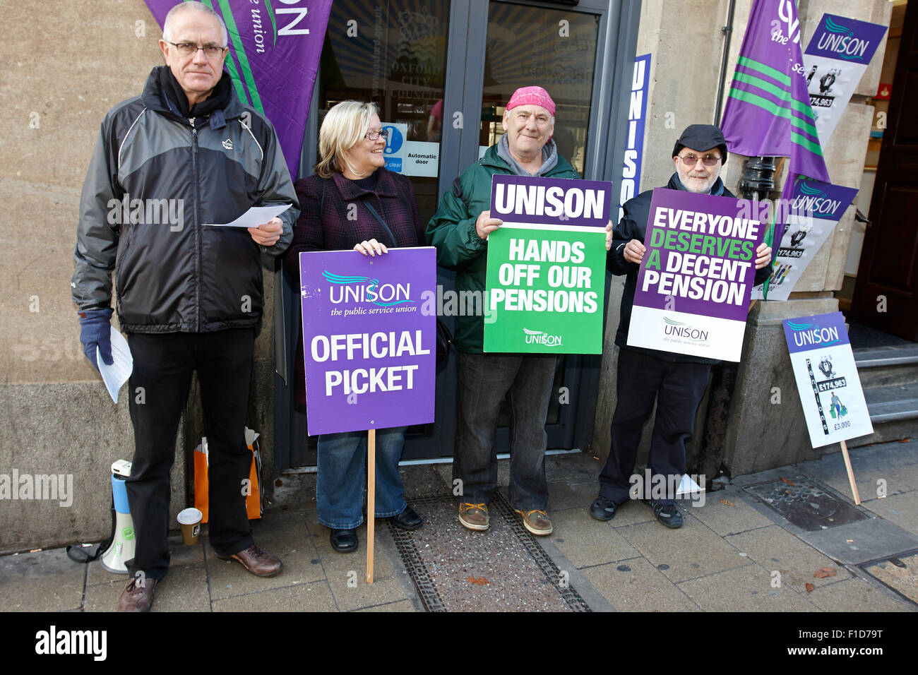 Unison union members picket outside an Oxford City Council building ...