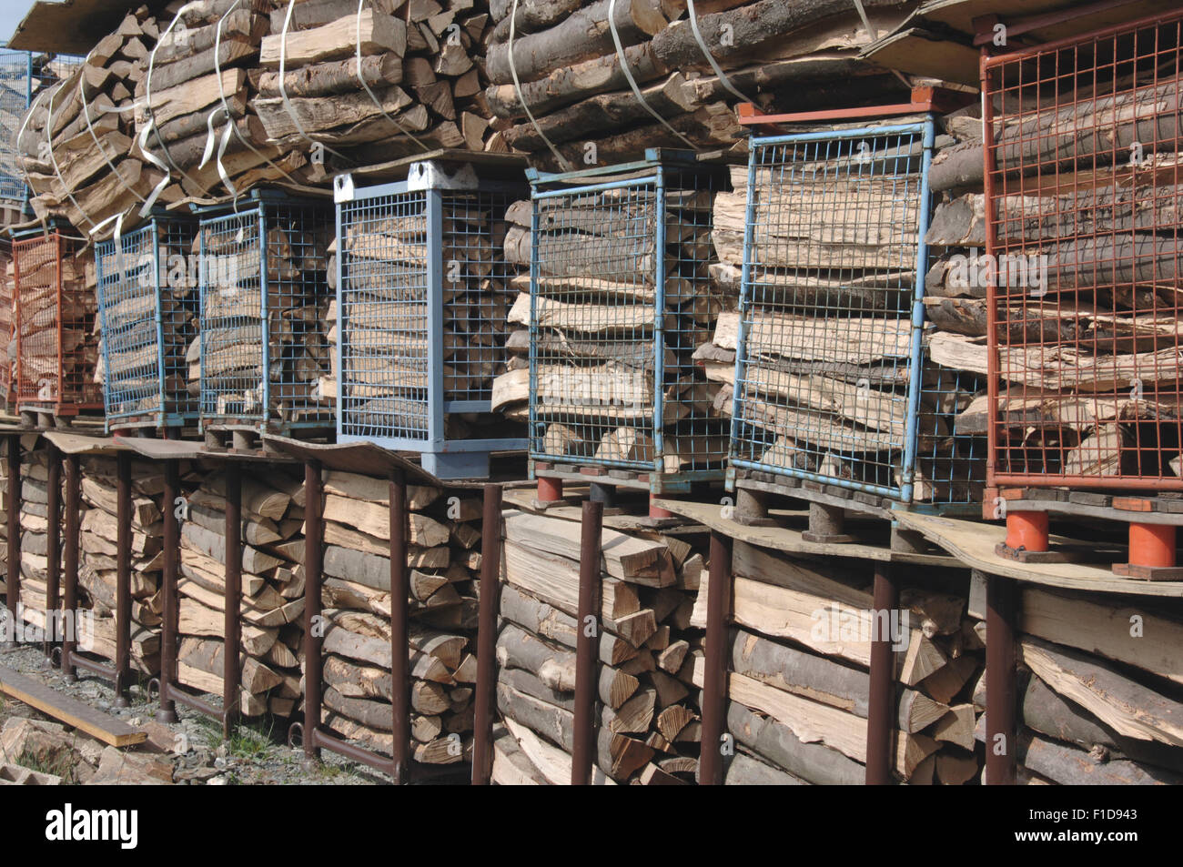 stacks of firewood Stock Photo - Alamy