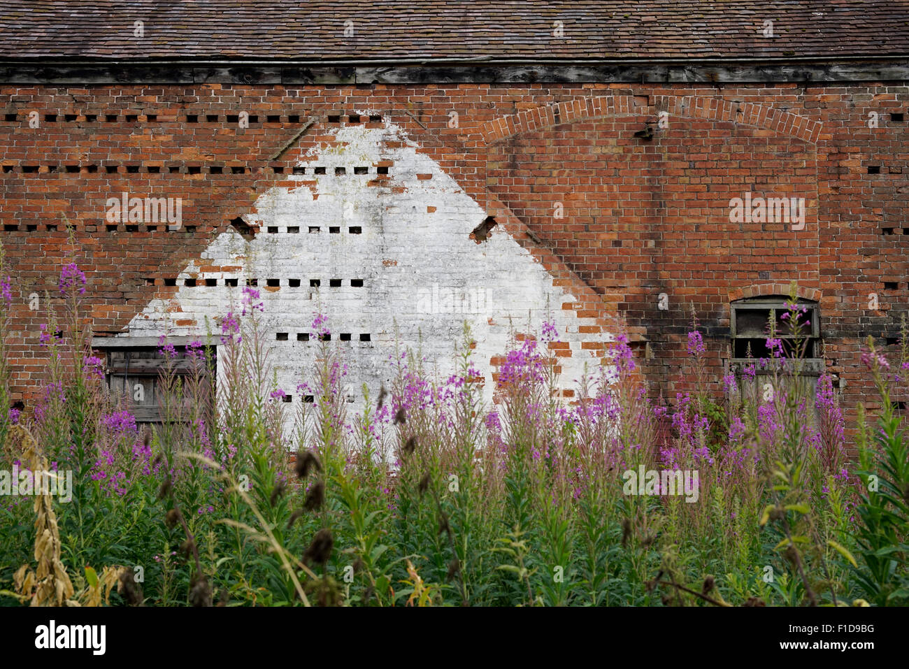 Detail of an old traditional brick barn near Shifnal, Shropshire ...