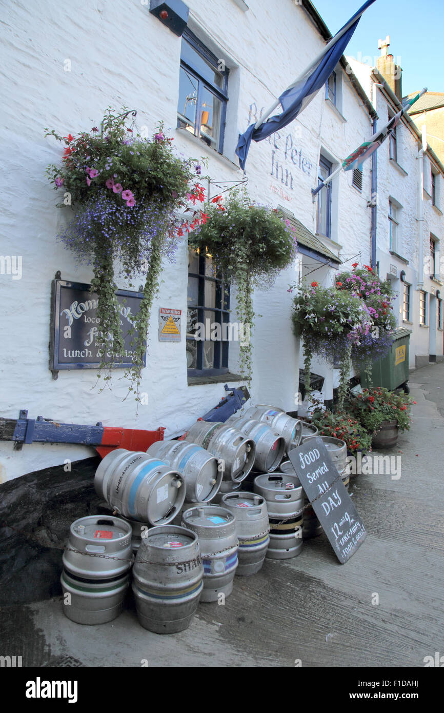 the blue peter inn at polperro on the south cornwall coast Stock Photo ...
