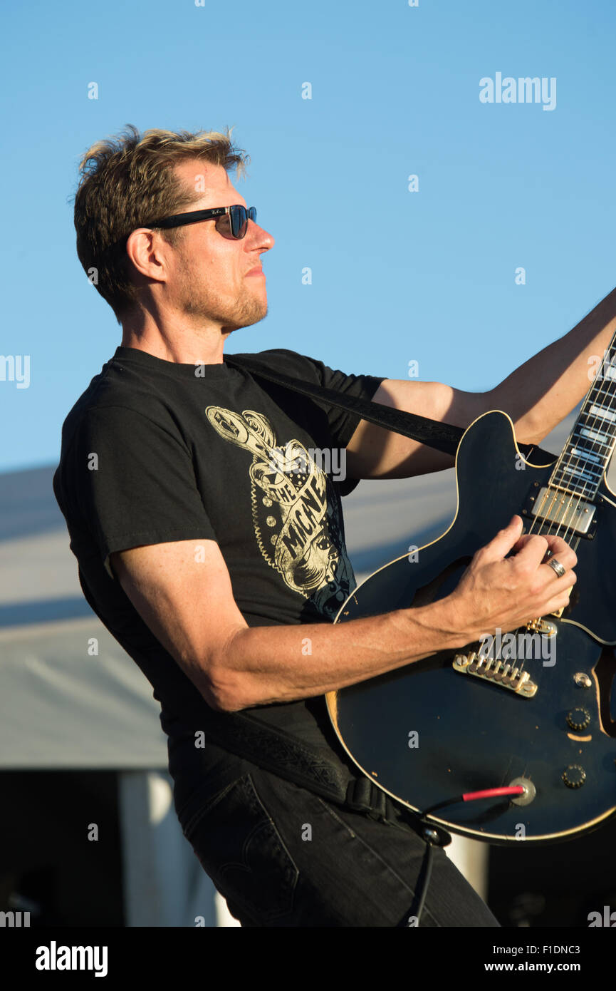 Rich thomas singer hi-res stock photography and images - Alamy