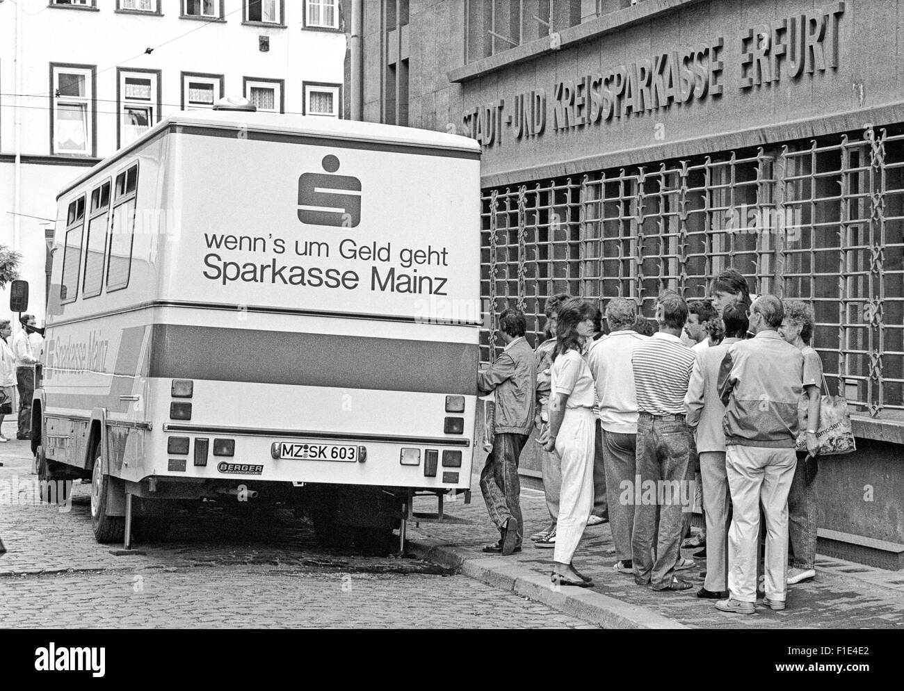 Introduction of the West-D-Mark in East Germany short before the ...