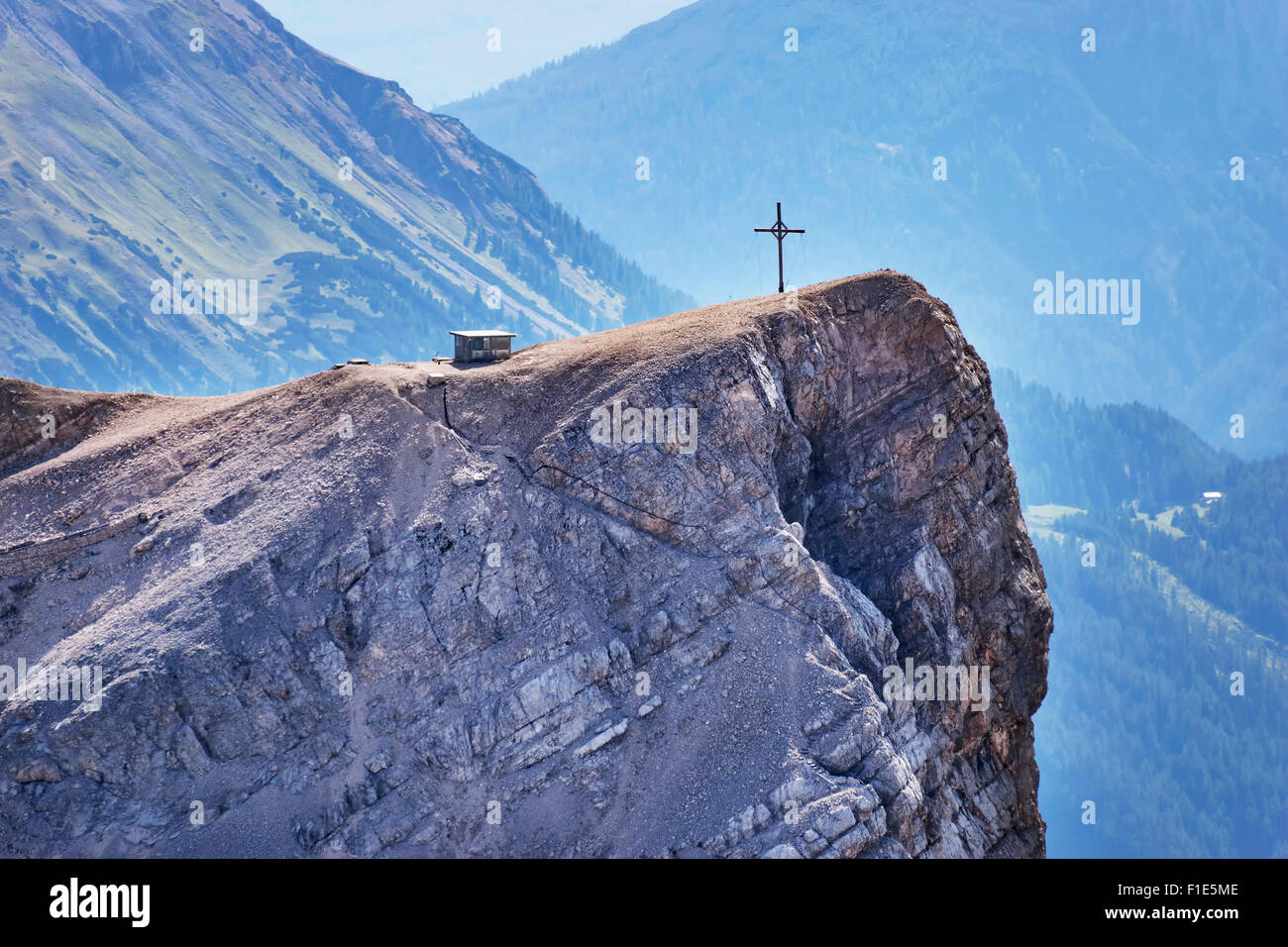 Zugspitze summit summer hi-res stock photography and images - Alamy