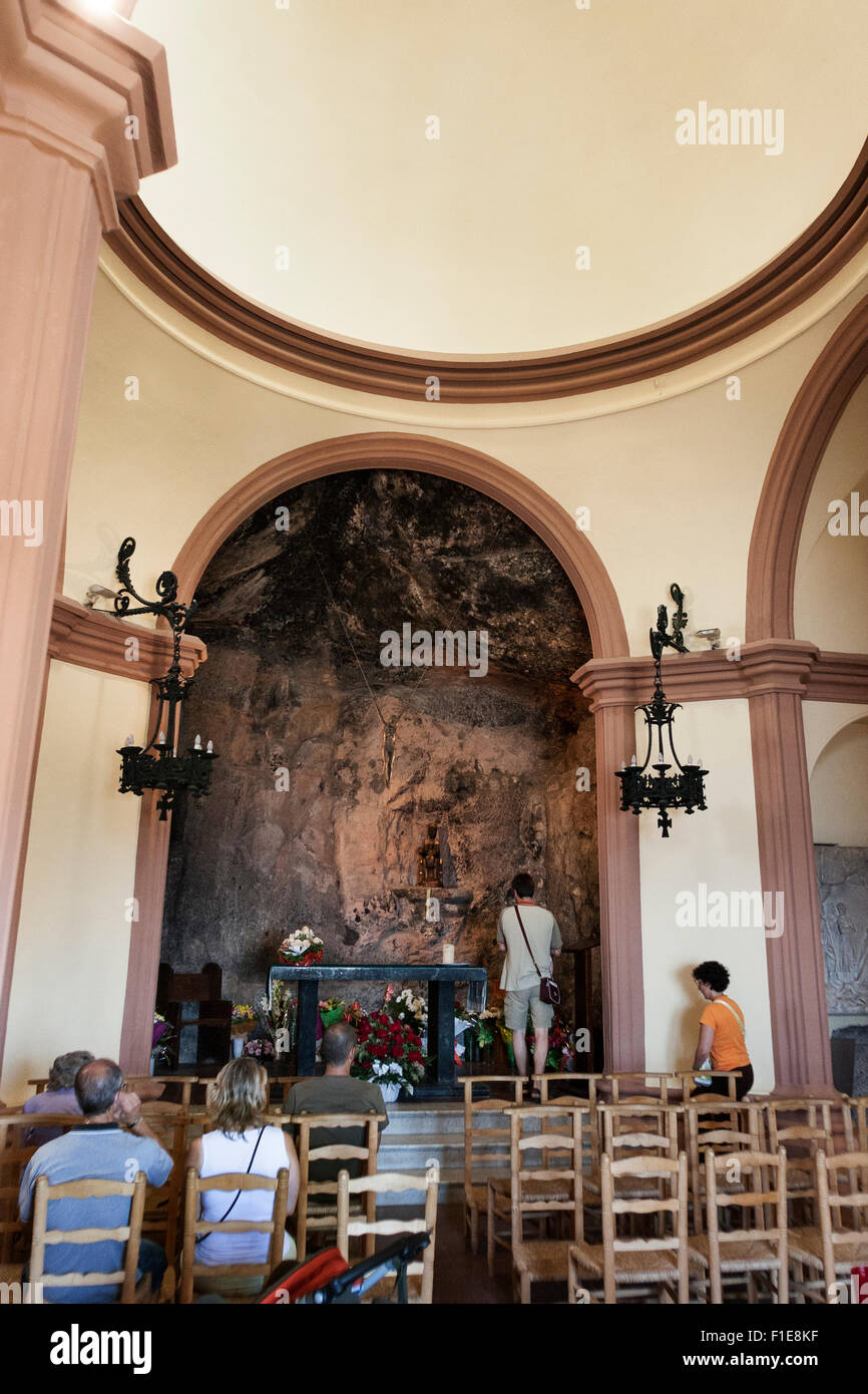 La Santa Cova. Montserrat Stock Photo - Alamy