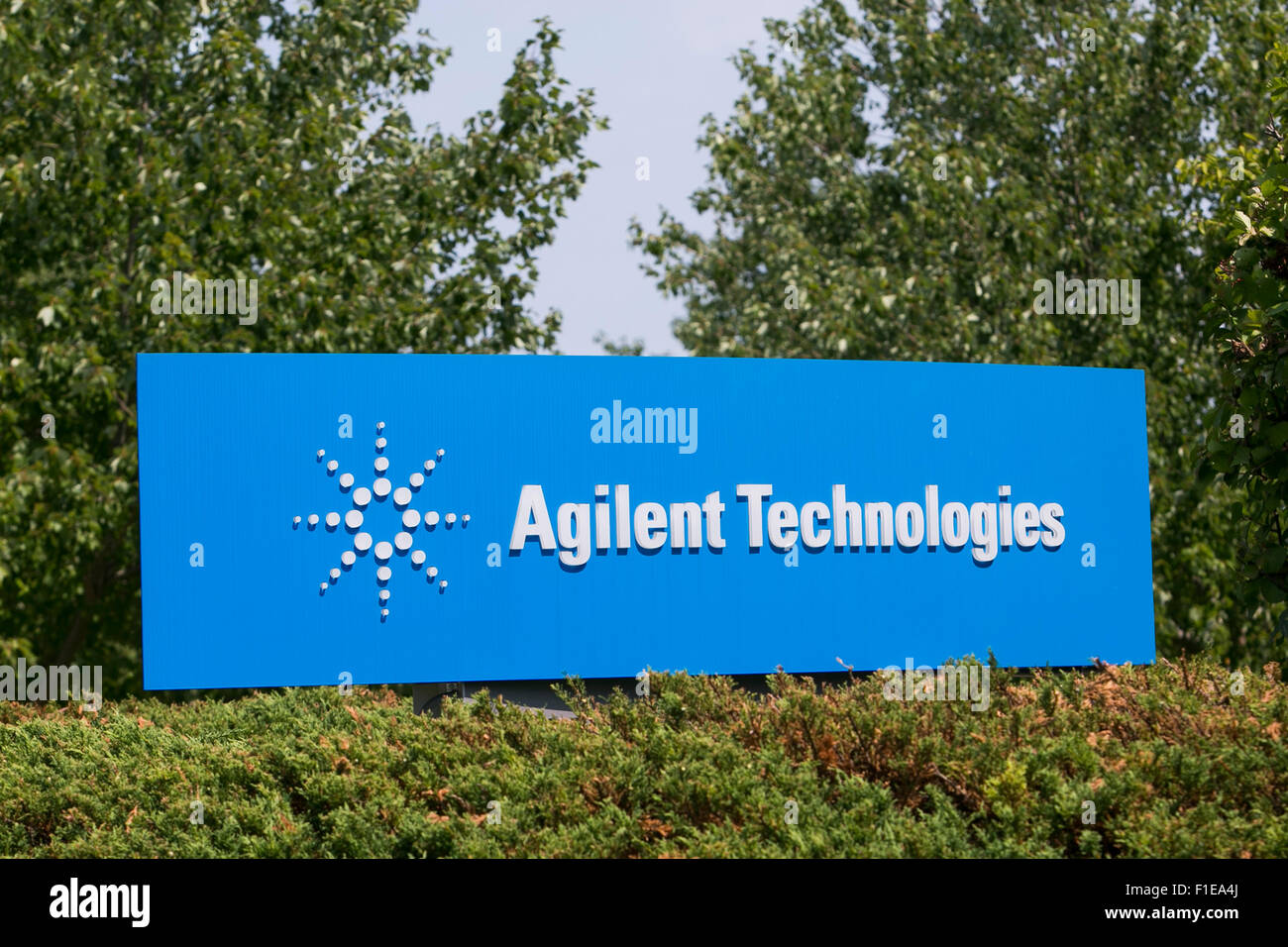 Agilent technologies logo sign hi-res stock photography and images - Alamy