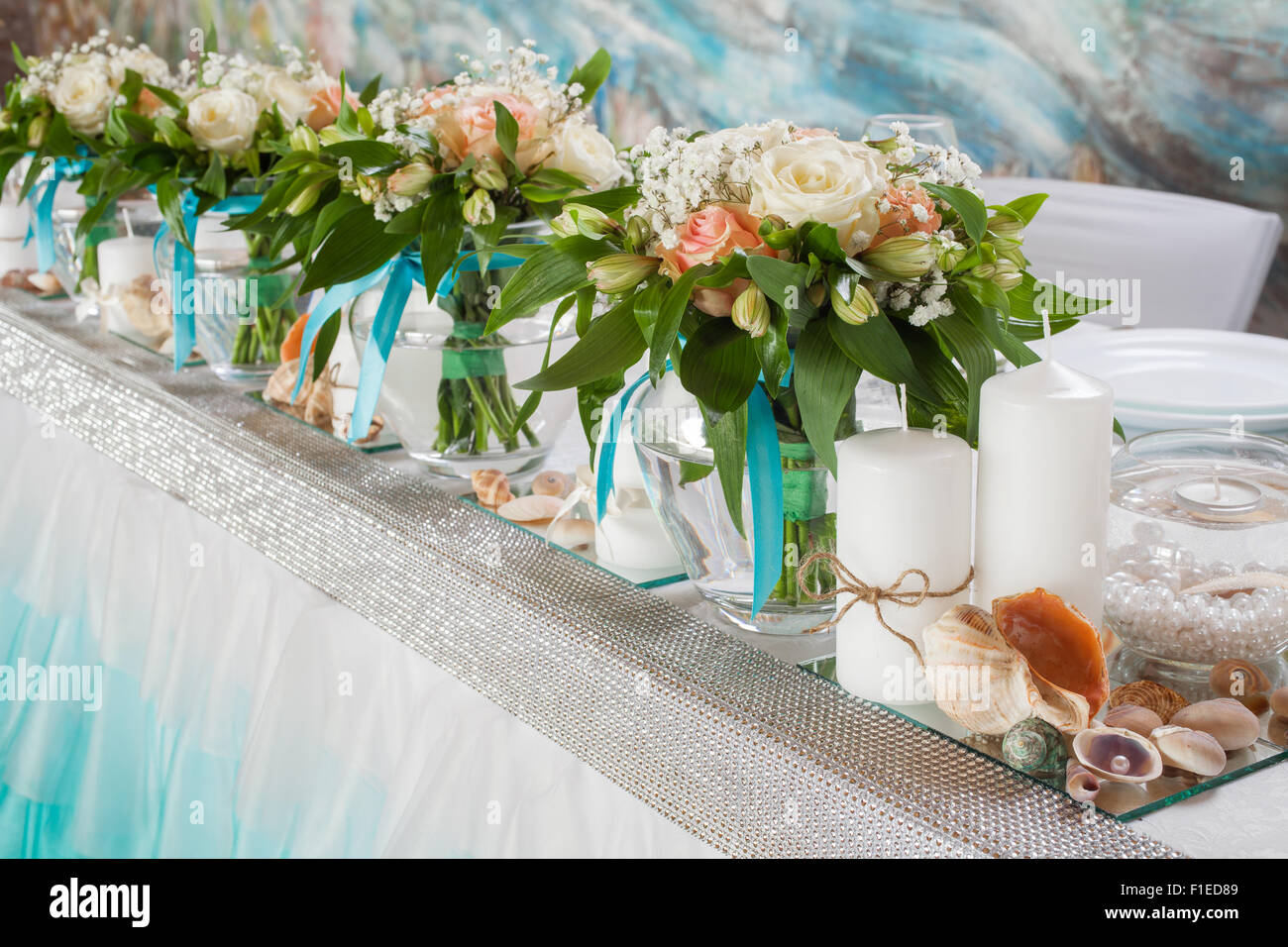 Silver service table setting hi-res stock photography and images - Alamy