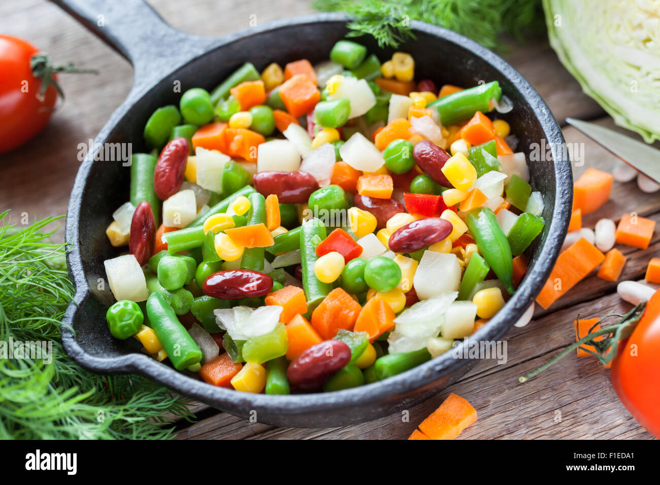 Mixed vegetables table hi-res stock photography and images - Alamy