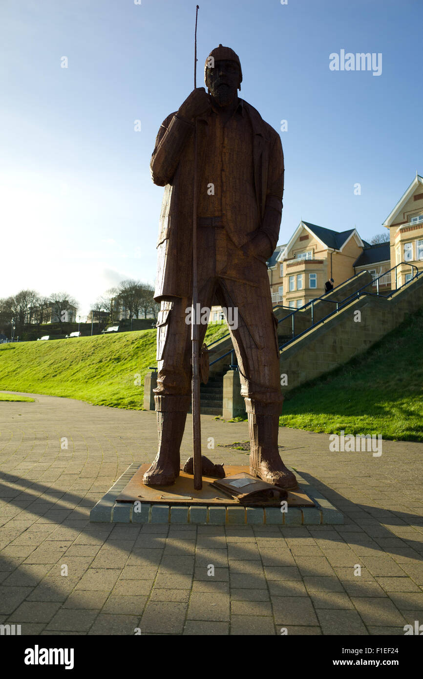 The Fisherman Statue Filey Stock Photo - Alamy