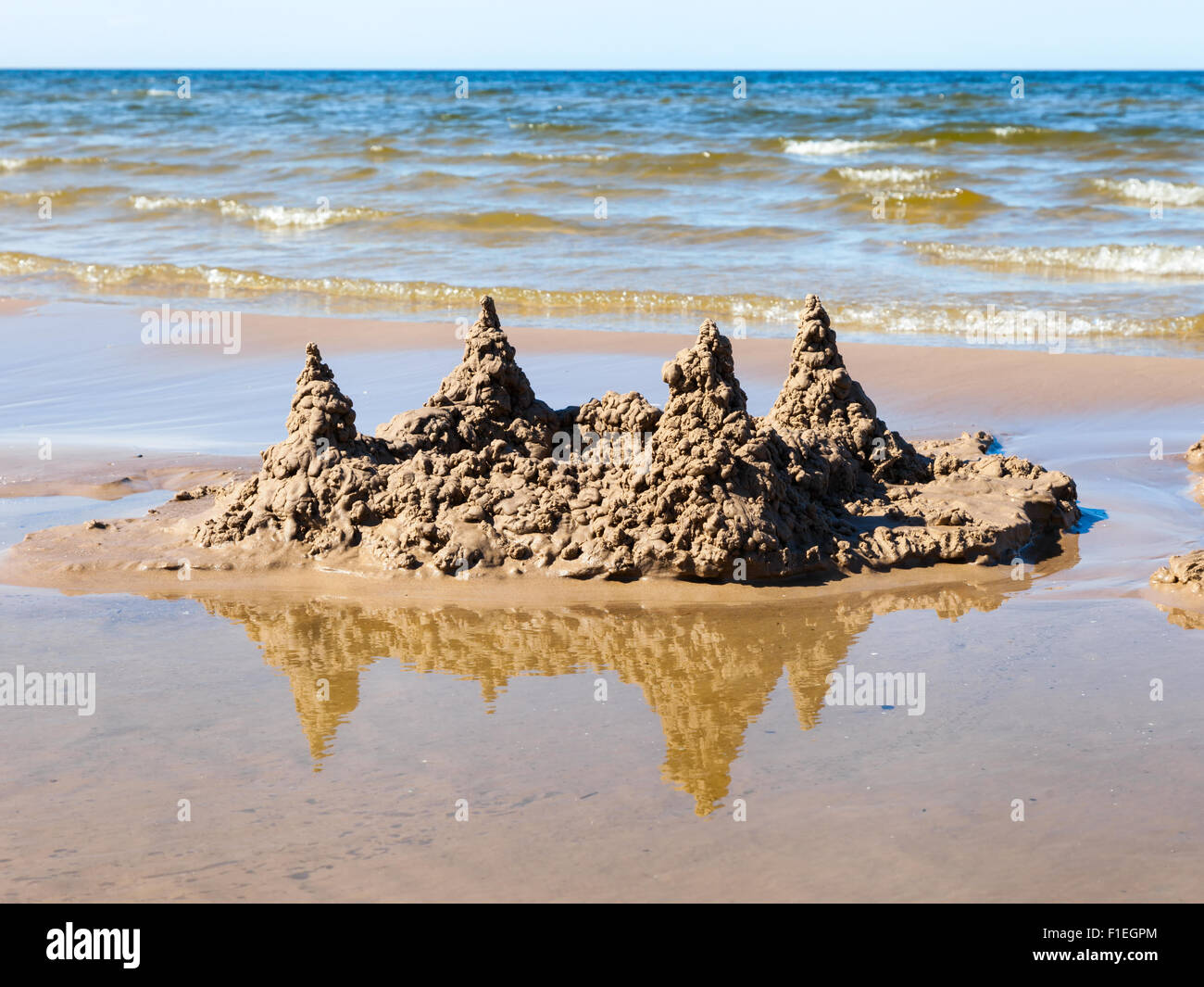 Sandcastle sand castle sculpture hi-res stock photography and images ...