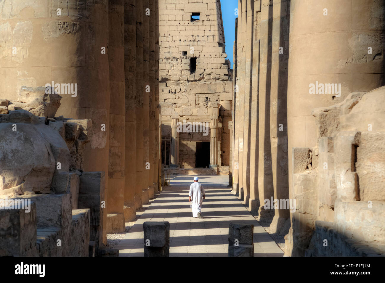 Thebes statue hi-res stock photography and images - Alamy