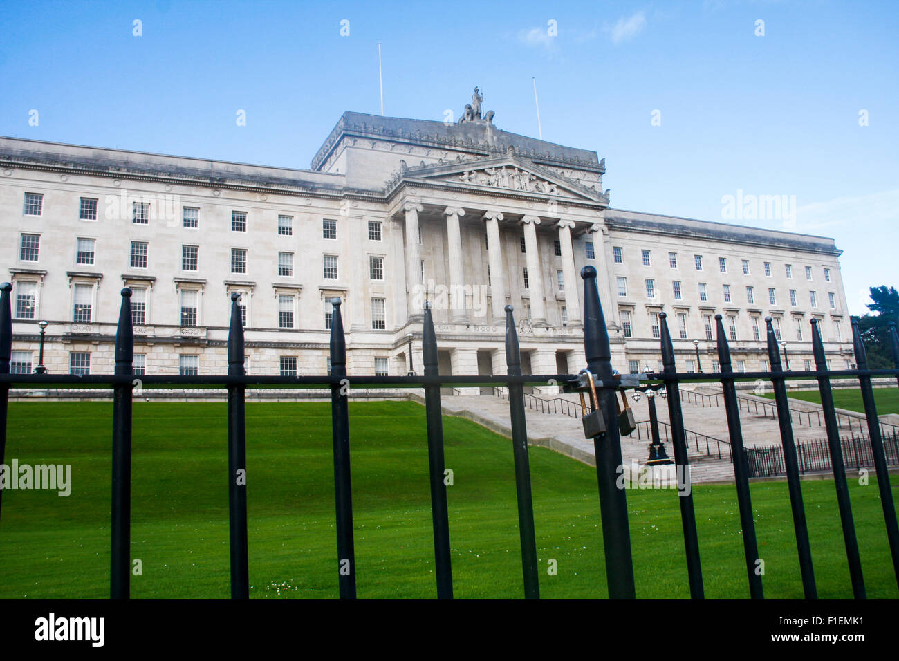 Locked gate in front of Northern Ireland Executive - Parliament ...