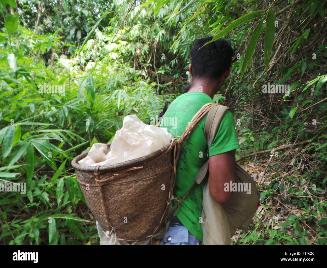Philippines. 31st Aug, 2015. A man carrying stingray meat after ...