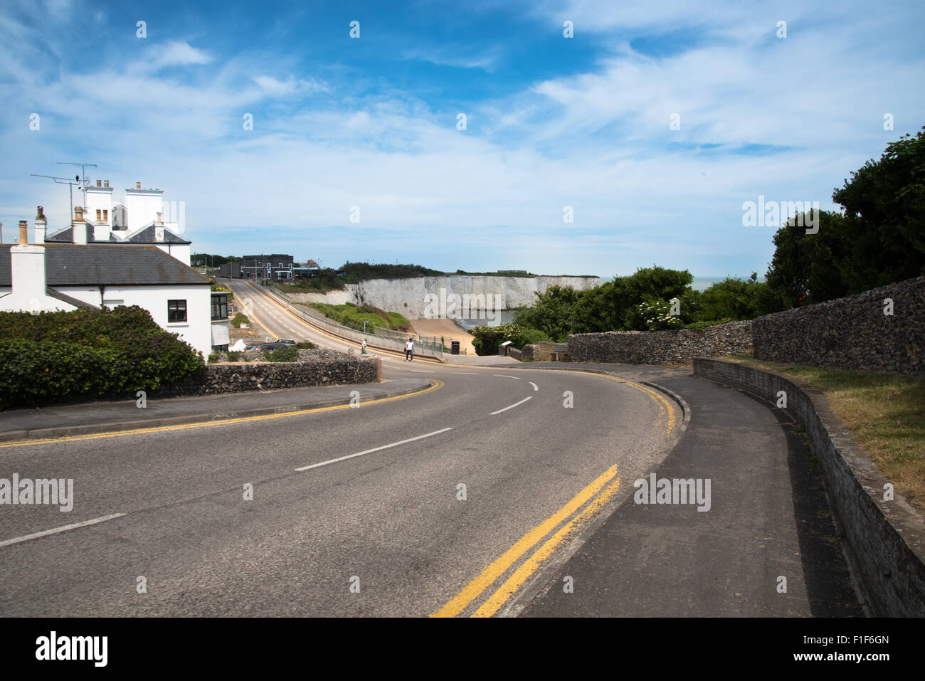 Wide angle road hi-res stock photography and images - Alamy