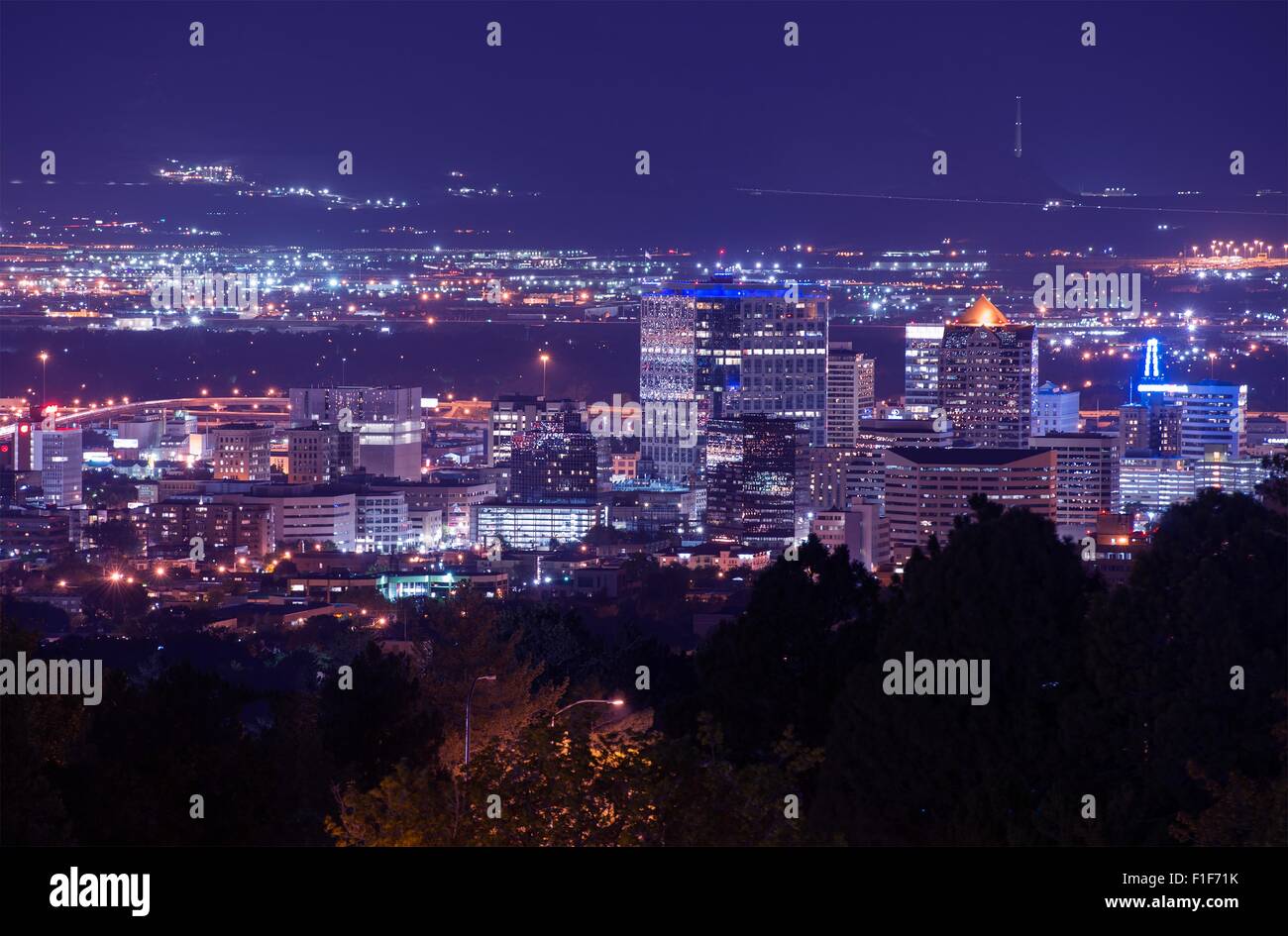 Salt lake city skyline night hi-res stock photography and images - Alamy